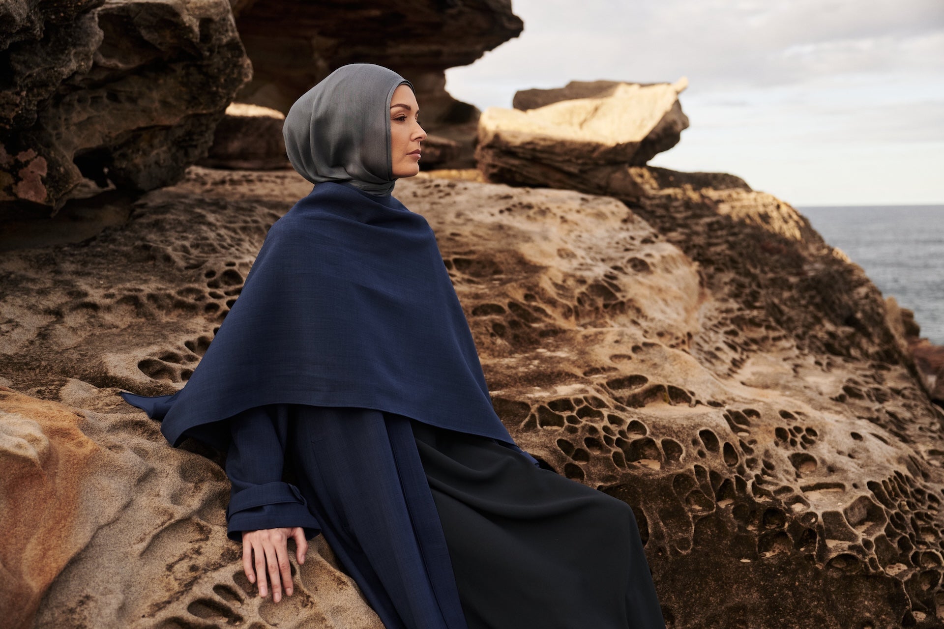 Muslim Womens Clothing | Modest Islamic Womens Clothing | BNAH