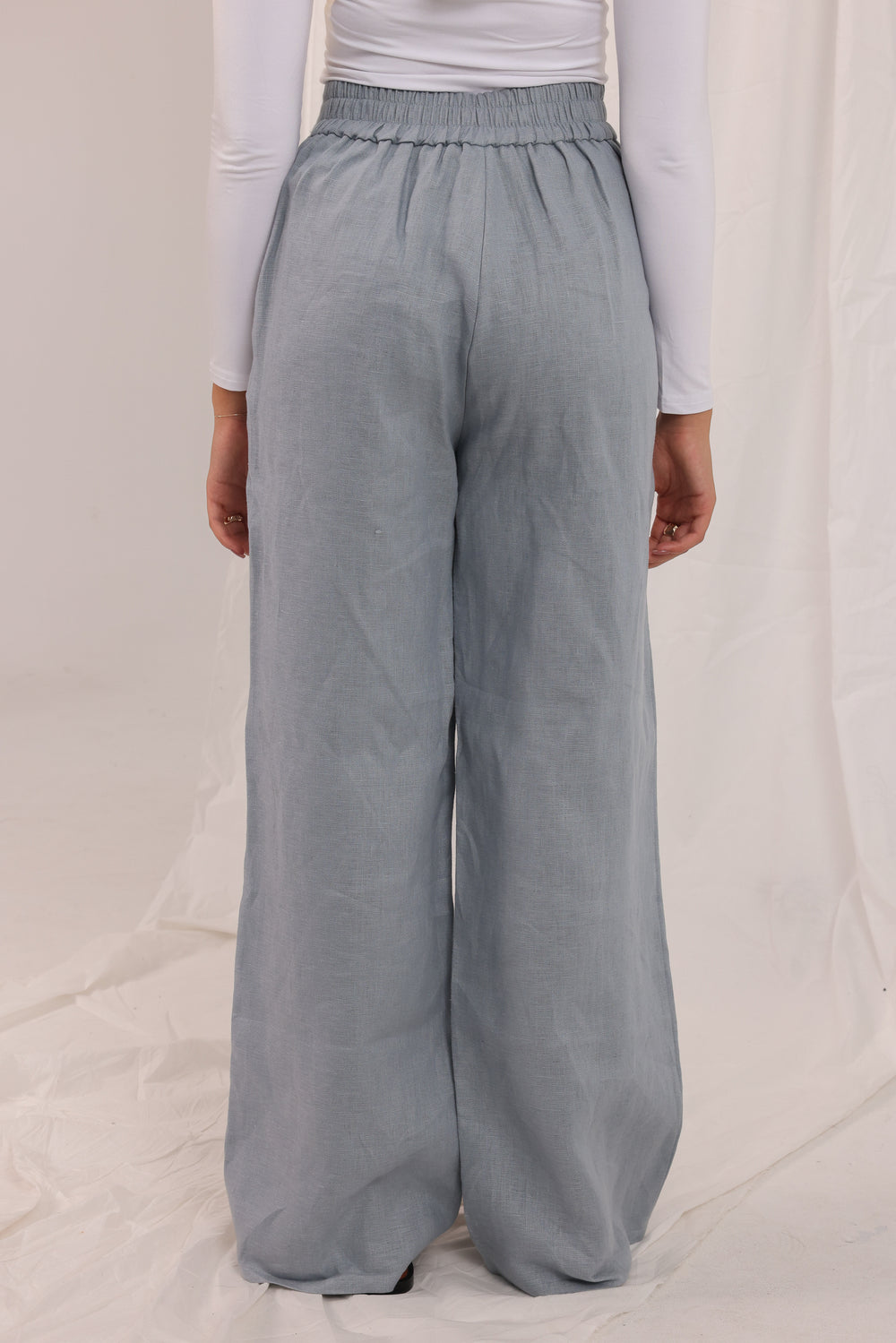 Capri Contour Pants - Powder Blue